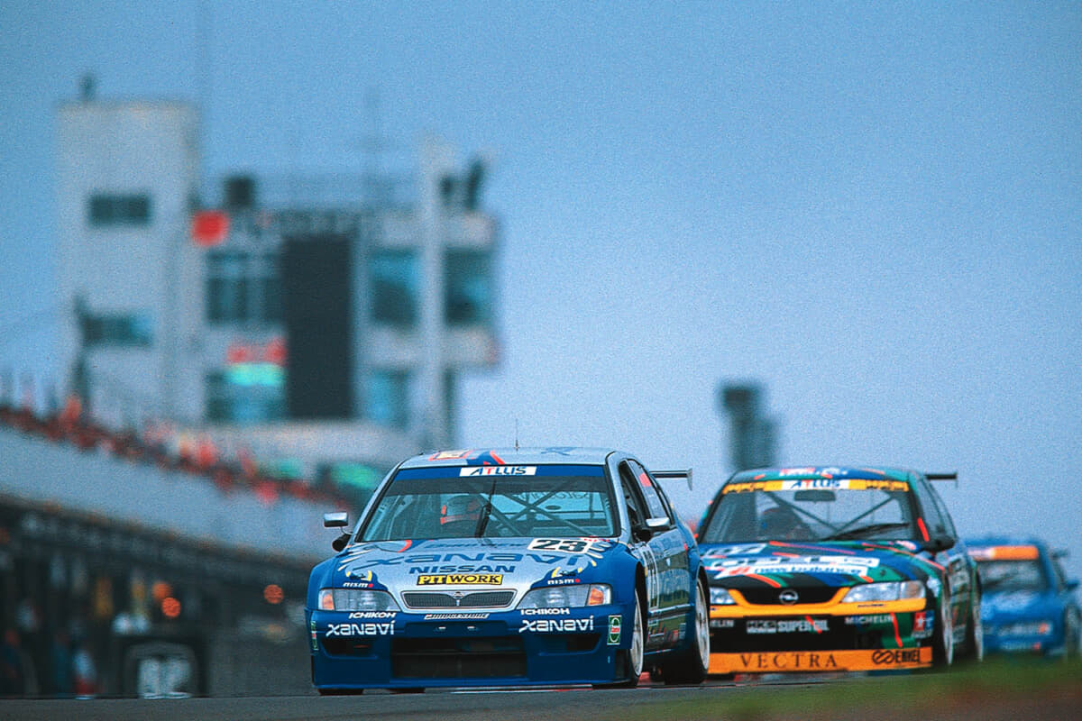 【画像ギャラリー】日産「プリメーラ」は本当に初代だけが名車なのか？ ワゴンも登場した2代目はレースで大活躍しました | AUTO MESSE ...