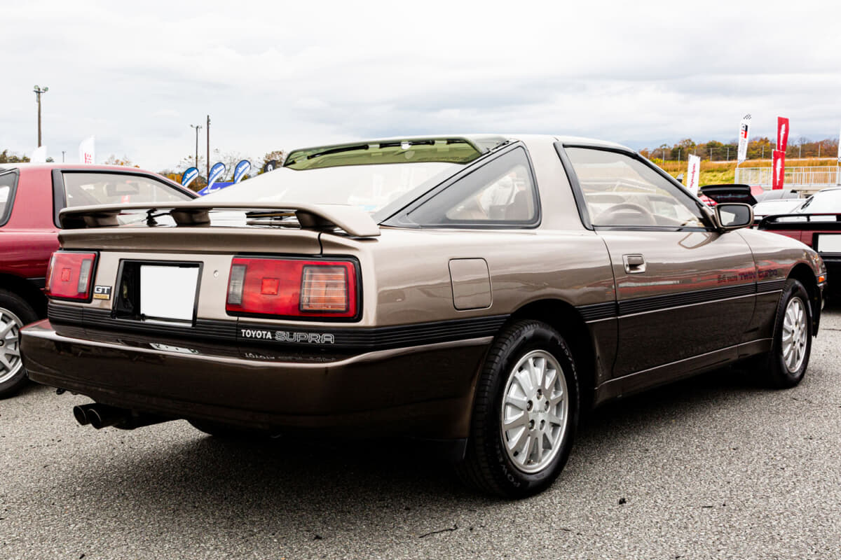 【画像ギャラリー】トヨタ「70スープラ」前期型だけで8台所有！ 学生時代のクルマに復帰したらハマった幸福な「沼」とは | AUTO MESSE ...