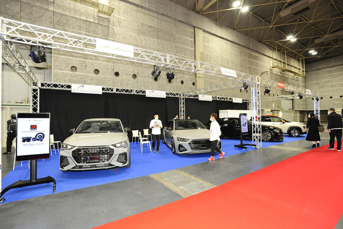 【画像ギャラリー】320台のスーパーカーから「シャコアゲ」までカスタムカー勢揃い！ 大阪オートメッセの熱気を振り返る【OAM 2023 ...