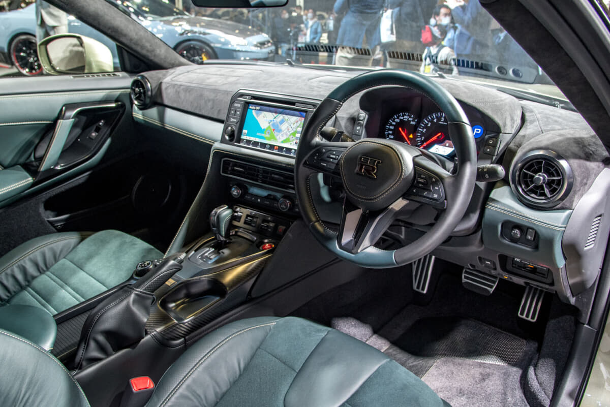 【画像ギャラリー】日産「R35 GT-R」2024年モデルは騒音規制クリア！ パフォーマンスもアップした進化の中身を解説します【東京オート ...