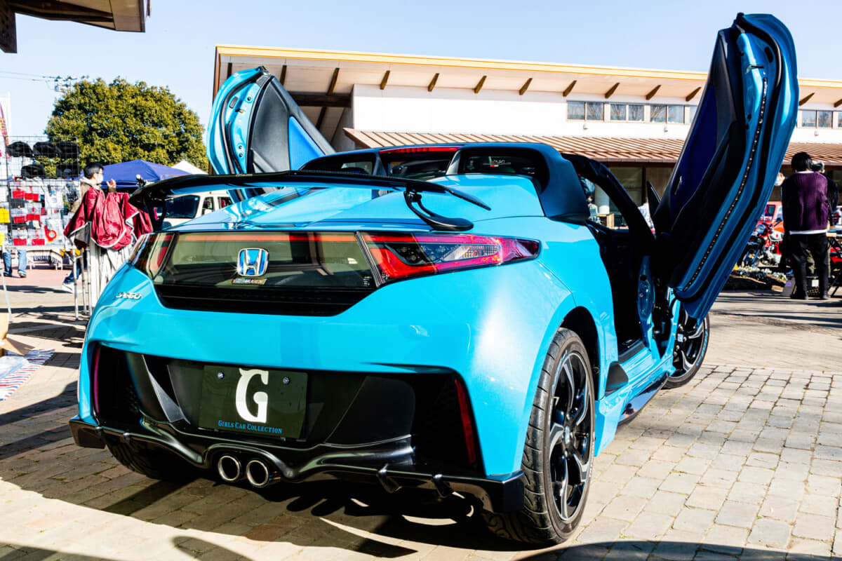 【画像ギャラリー】シザーズドアのホンダ「S660」のオーナーは米国出身の女性でした。日本文化に魅了されてクルマ趣味まで日本車に | AUTO MESSE WEB（オートメッセウェブ ...