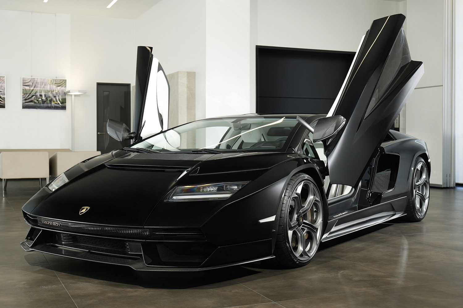 新型「カウンタックLPI 800–4」を試乗してわかった「由緒正しきランボルギーニの血統」とは？「アヴェンタドール」の完成形でした ...