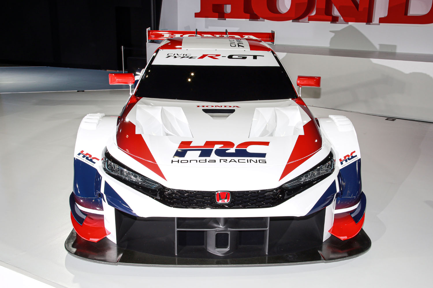 カッコイイがシンプルに伝わったホンダ「シビック タイプR-GTコンセプト」2024年のスーパーGTが楽しみ！ | AUTO MESSE WEB（オートメッセウェブ） 〜クルマを文化する