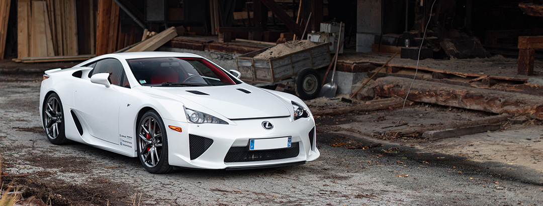 1億円で落札！ レクサス「LFA」に新車価格の3倍弱のプレ値がついた！ 至高のV10エンジンにはその価値あり | AUTO MESSE WEB ...