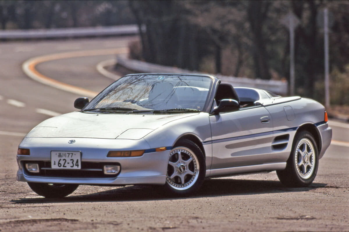 【画像ギャラリー】【92台のみ生産】TRDが手掛けた「MRスパイダー」とは？ オープン版「MR2」はMTが307万円／ATが316万3000円 ...
