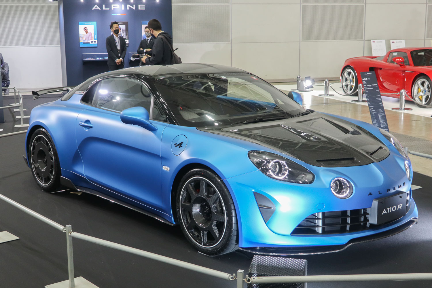 新旧アルピーヌ「A110」が並んだ！ オートモビルカウンシルに並んだ3台のフレンチブルーをご紹介 | AUTO MESSE WEB（オートメッセウェブ） 〜クルマを文化する