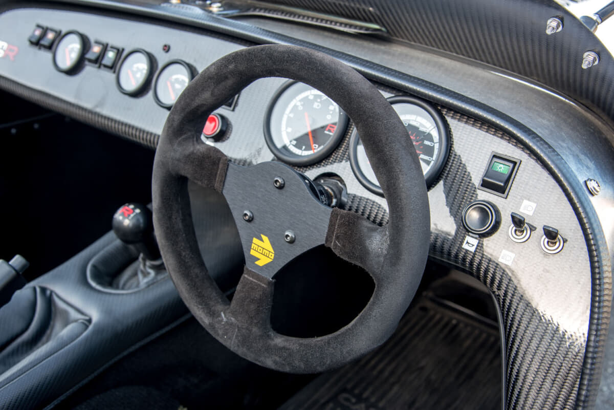 【画像ギャラリー】最新のケータハム「セブン170R」に42年前の「セブン」オーナーが乗ってみた！ 形は同じでも走りは別次元に進化してました ...