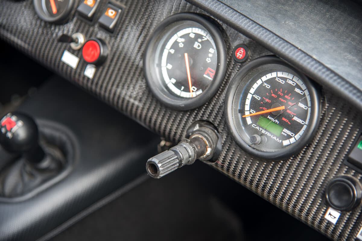 【画像ギャラリー】最新のケータハム「セブン170R」に42年前の「セブン」オーナーが乗ってみた！ 形は同じでも走りは別次元に進化してました ...