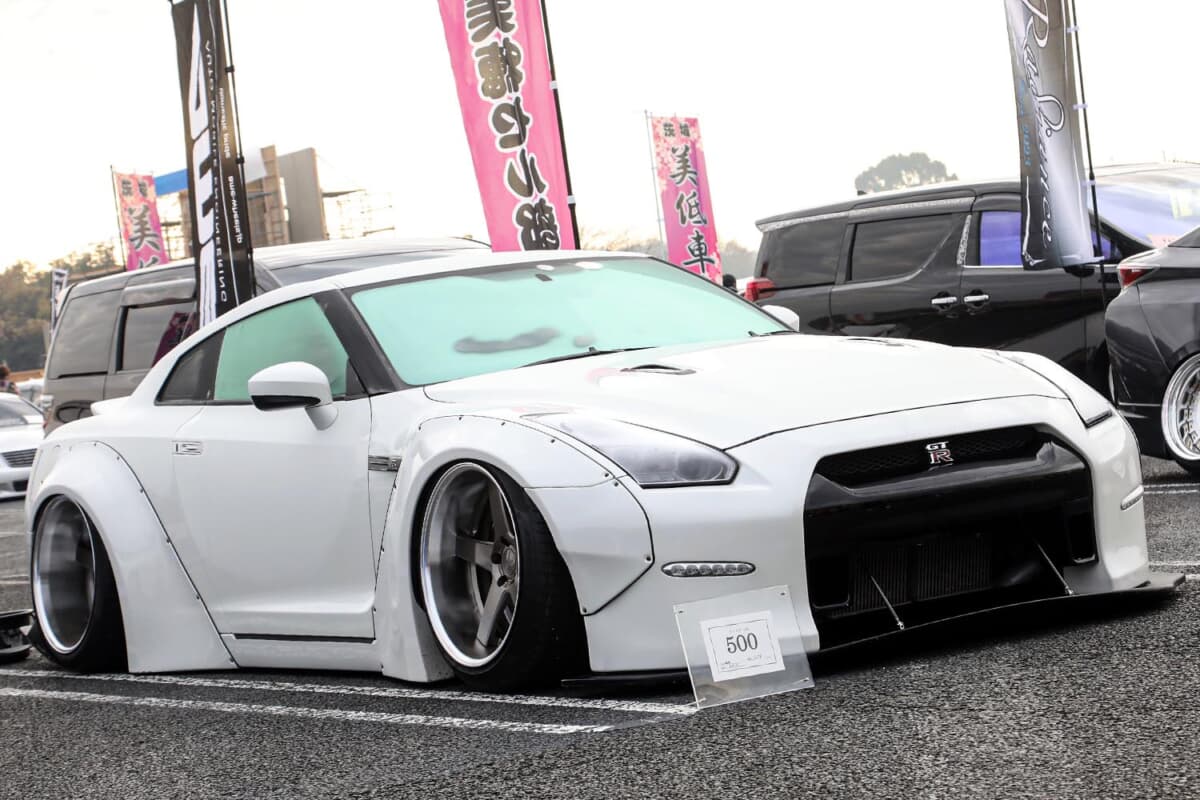 【画像ギャラリー】DIYで「リバティーウォーク」仕様になった日産「R35 GT-R」の完成度が凄すぎ！ カスタムを自分で楽しむ愛車ライフを紹介 ...