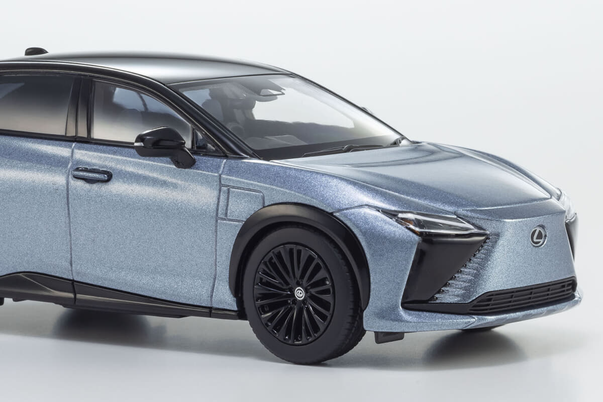 【画像ギャラリー】レクサス初のEV「RZ450e」が京商から発売！ 特別仕様車のファーストエディションも1/43スケールモデルで再現 ...