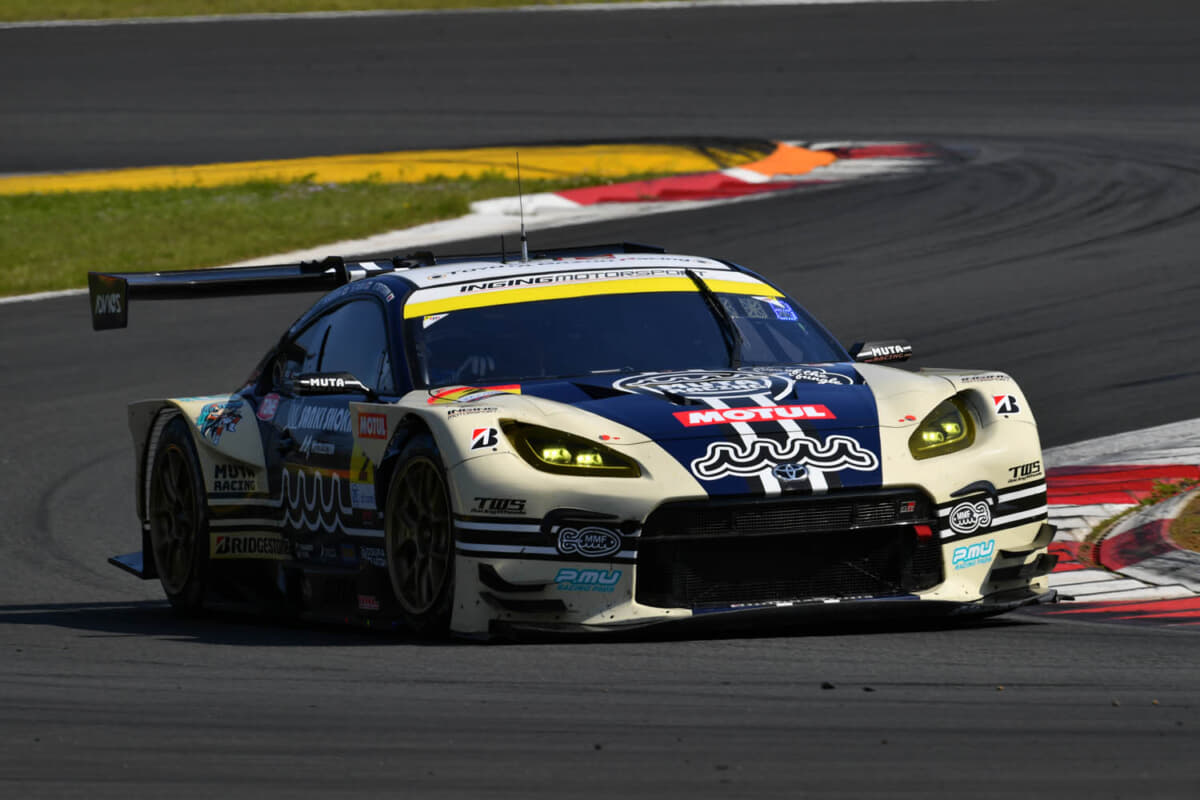 【画像ギャラリー】熟成の域にある「muta Racing GR86 GT」とフレッシュな若手ドライバーとでトップ争いを支配！「muta ...