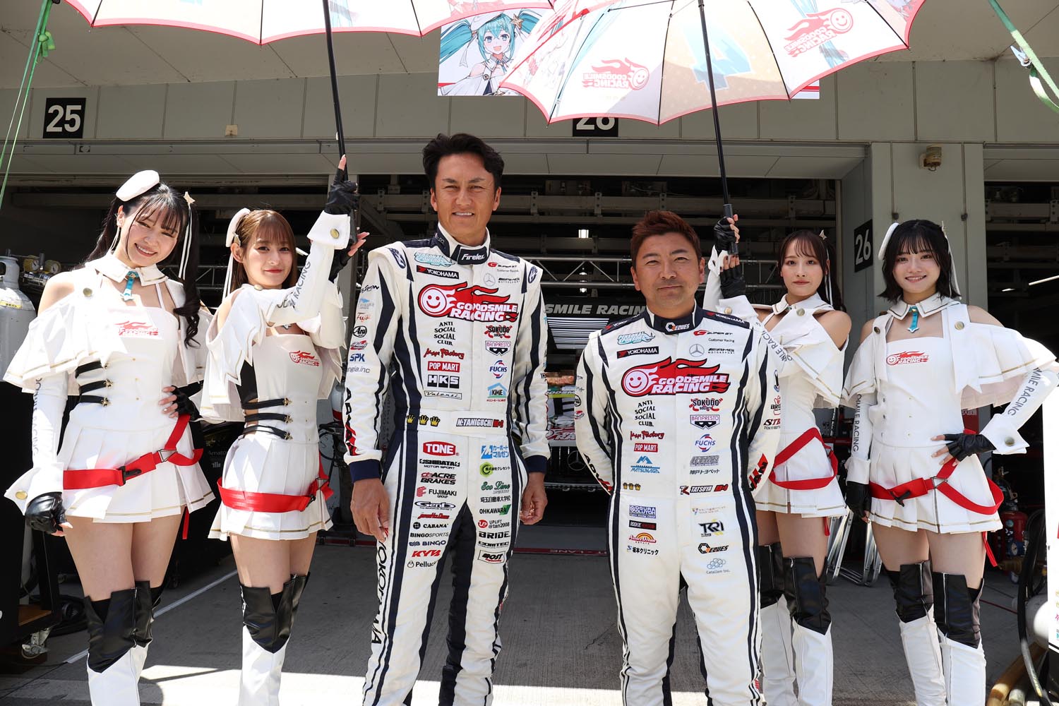 片山右京率いる「グッドスマイル 初音ミク AMG」は超人気マシン！ ベテランコンビで戦う「GOODSMILE RACING & TeamUKYO」【SUPER GT Teams】 | AUTO ...