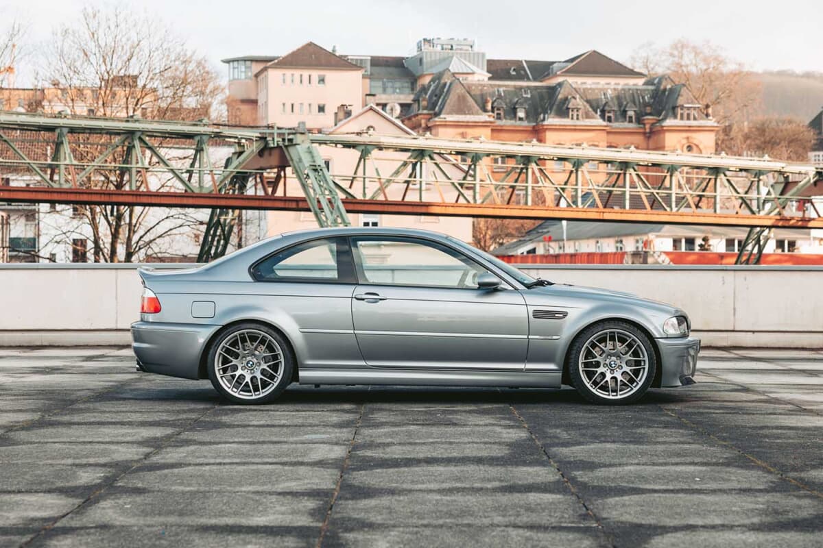 【画像ギャラリー】新車価格の2倍！ BMW「M3 CSL」が2000万円オーバーで落札！ 究極のNA直6を味わうには妥当の値段 ...