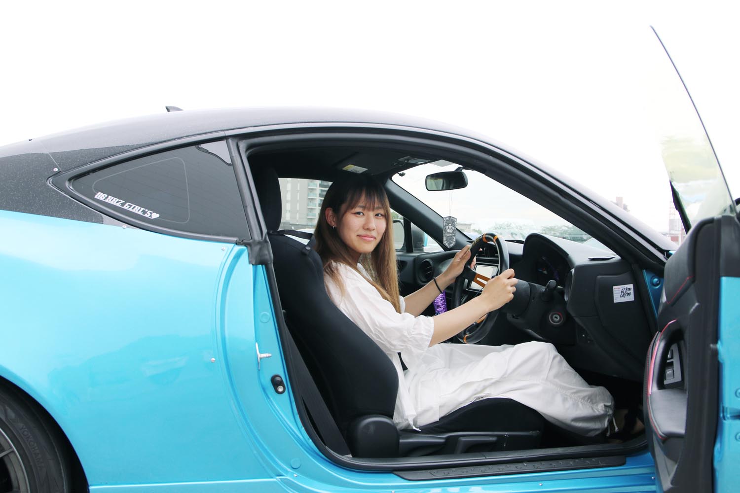 彼女のトヨタ「86」は彼氏の「S15シルビア」と双子カスタム！ 次はドリフト仕様へと仕上げていきます | AUTO MESSE WEB（オート ...