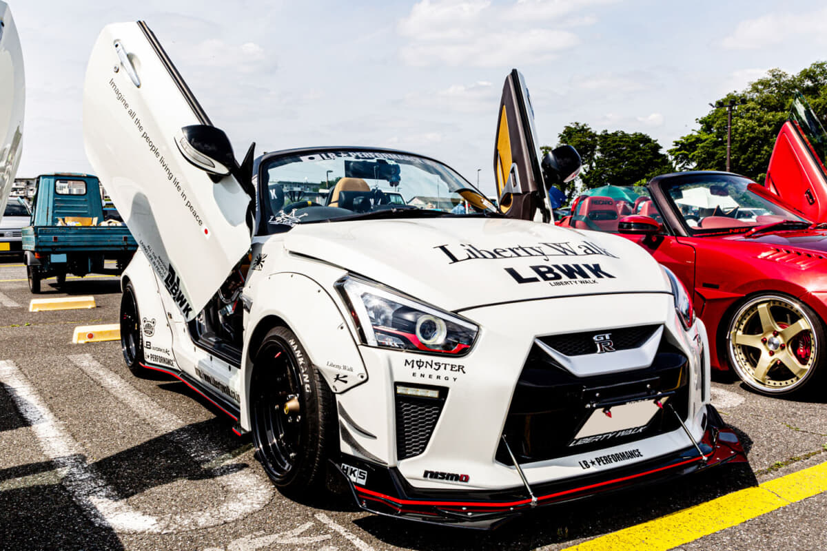 【画像ギャラリー】「GT-R」の姿をしたダイハツ「コペン」の進化が止まらない！ リバティーウォークのボディキットで普通車登録「ワクワクしかない ...