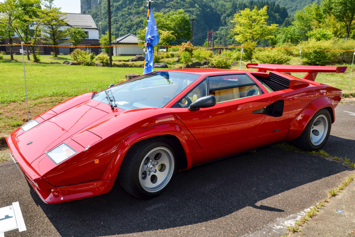 【画像ギャラリー】「カウンタックLP400S」を12年所有する元スーパーカー小僧！ 将来は息子が自分で運転できるように、ただいま英才教育中です ...