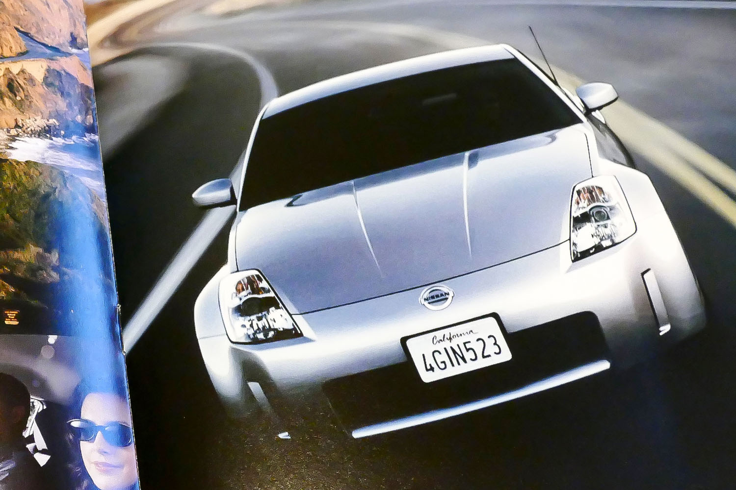 2年はさんで復活したZ33「フェアレディZ」はアートな1台！ 日産の復活の時期に生まれた意欲作でした【カタログは語る】 | AUTO MESSE WEB（オートメッセウェブ） 〜クルマを文化する