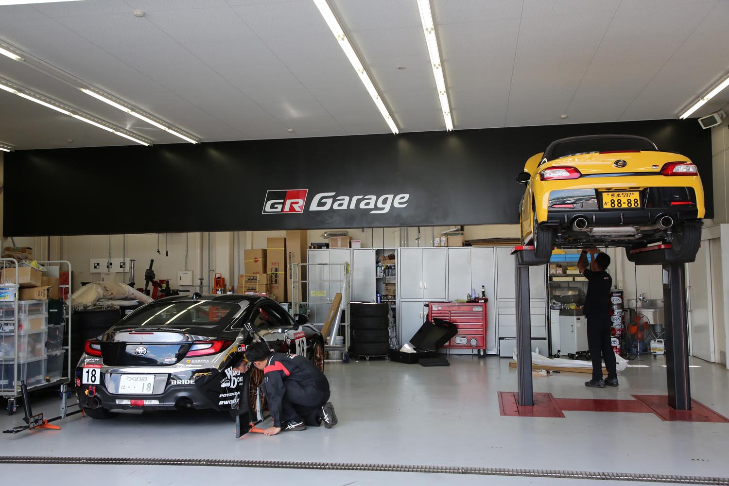 ディーラーなのに「eスポーツ」に強い!?「GR Garageつくば」はクルマの愉しさや走る喜びを伝える地域密着店舗でした | AUTO MESSE WEB（オートメッセウェブ） 〜クルマを文化する