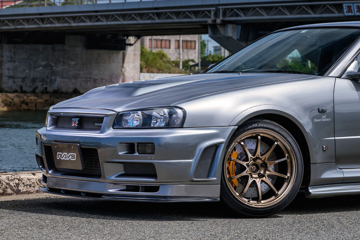 レイズ「TE37」と双璧をなす「CE28」が N-plusに進化！ 強度と軽さを追求したホイールは「スカイラインGT-R」にオススメです ...