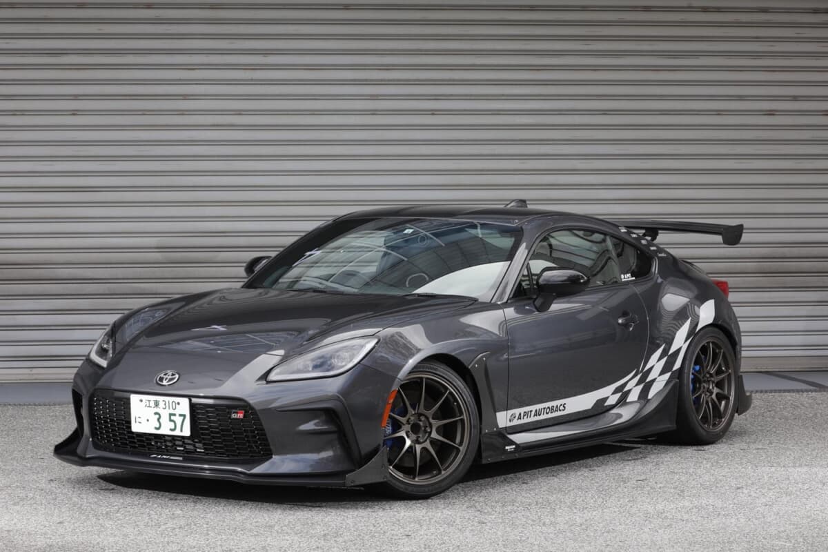 HKS GATEオリジナルパーツは「GR86」用から！ ストリートもサーキットも満足できるサスペンションのこだわりの味付けとは？ | AUTO MESSE WEB（オートメッセウェブ ...