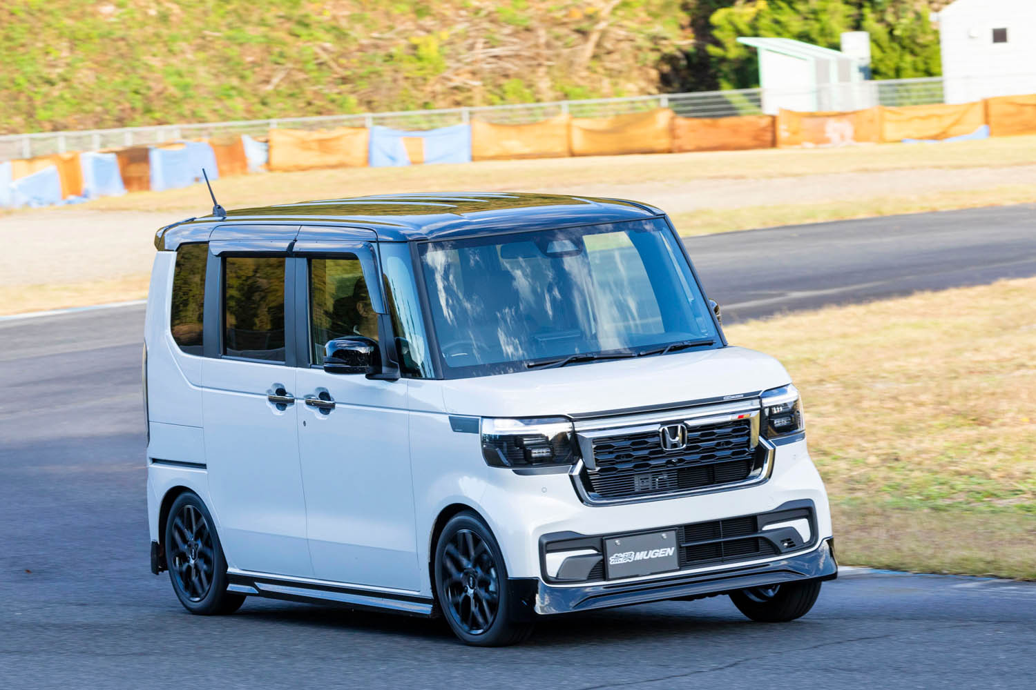 「無限」がホンダ新型「N-BOX」「ZR-V」のパフォーマンスダンパーを開発！ 激変する走りの質をレポートします【デモカー試乗】 | AUTO MESSE WEB（オートメッセウェブ ...