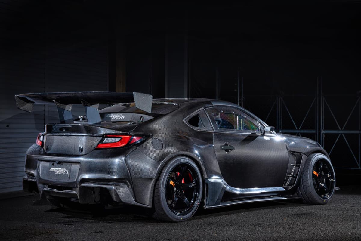 【画像ギャラリー】トヨタ「GR86」が全身カーボンに！ KAZAMAが「東京オートサロン」ドレスアップ・スポーツカー部門で最優秀賞を受賞しまし ...