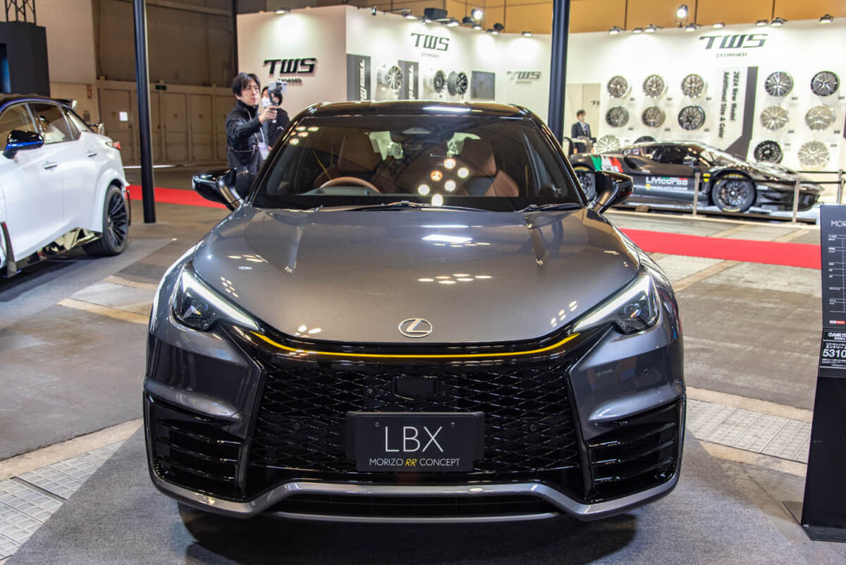 市販化決定！ モリゾウ仕様レクサス「LBX」は進化型「GRヤリス」のエンジンを搭載。304馬力の走りが待ち遠しい！ | AUTO MESSE WEB（オートメッセウェブ） 〜クルマを文化する