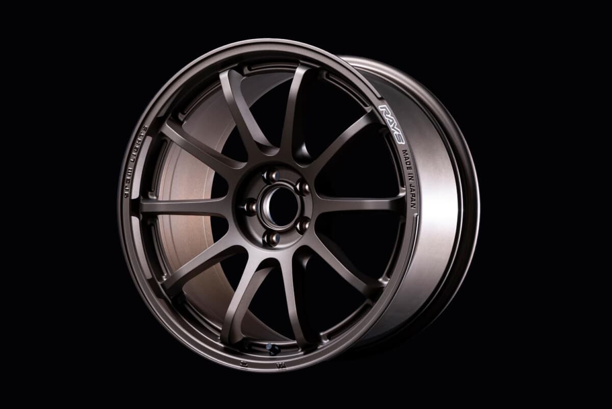 レイズから最新のグラムライツ「57NR」が登場！ 性能やデザイン、フィニッシュまで、足もとのすべてを革新するホイールです | AUTO MESSE WEB（オートメッセウェブ） 〜クルマを文化する