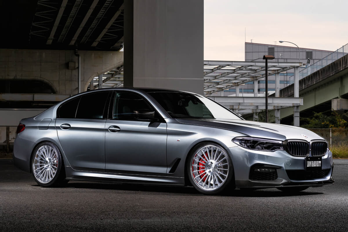 【画像ギャラリー】【太陽の名のホイール】ミニバンからサルーンまでベストマッチのレオンハルトに新作「イリオスCV」が登場！〈PR〉 | AUTO MESSE WEB（オートメッセウェブ ...