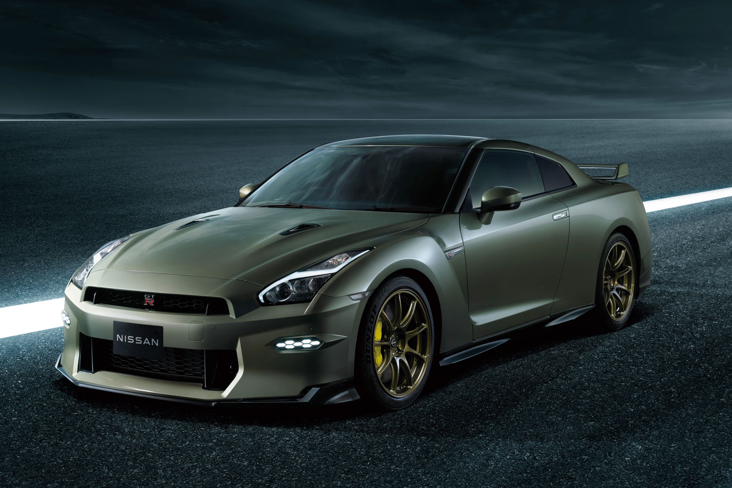 本当に最後となる!? 日産「GT-R」2024年モデルの詳細が正式発表！ 1375万円から | AUTO MESSE WEB（オートメッセウェブ） 〜クルマを文化する