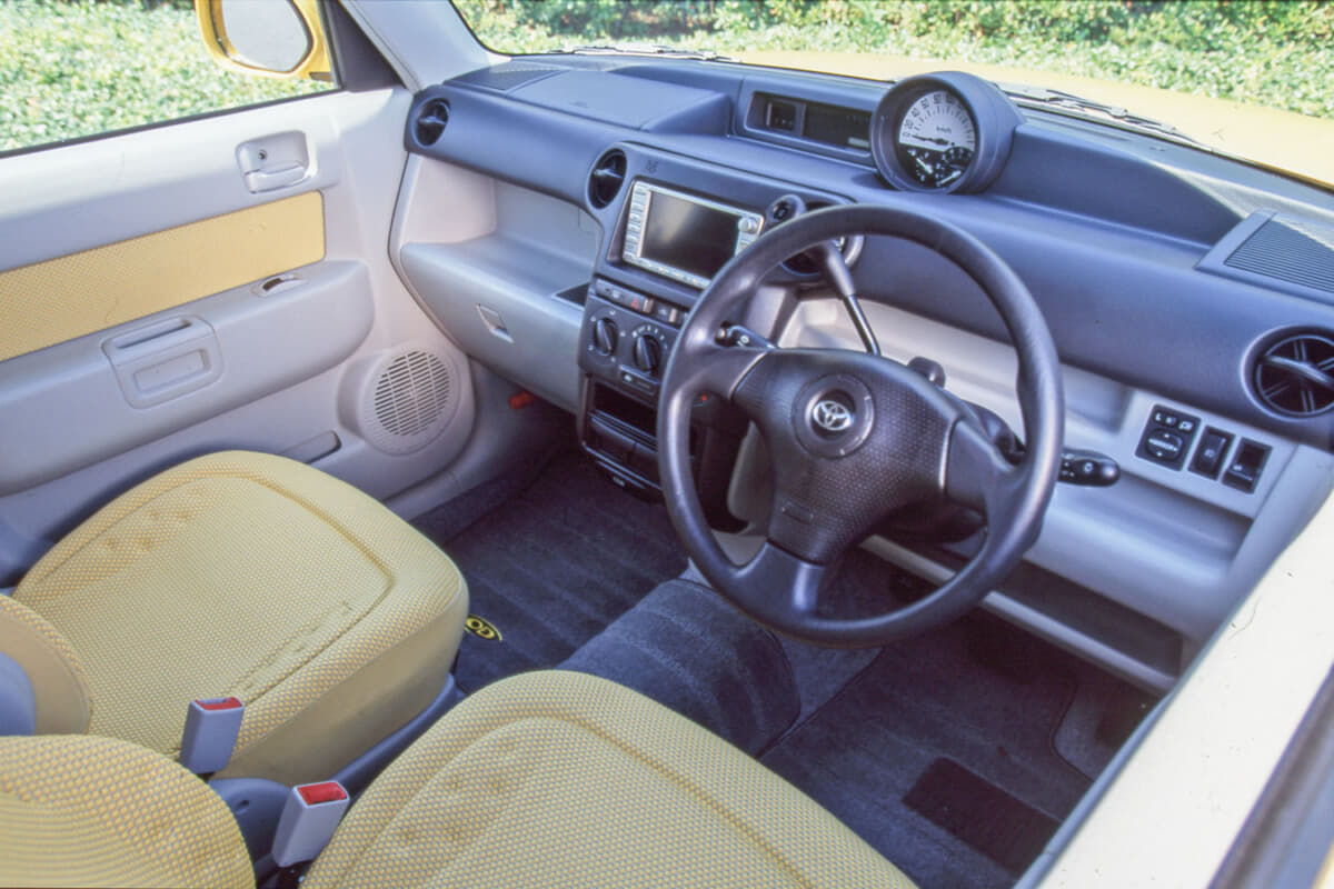 【画像ギャラリー】トヨタ「bBオープンデッキ」はベース車プラス10万円のバーゲンプライスだった！ アウトドアブームの今こそ欲しい1台でした ...