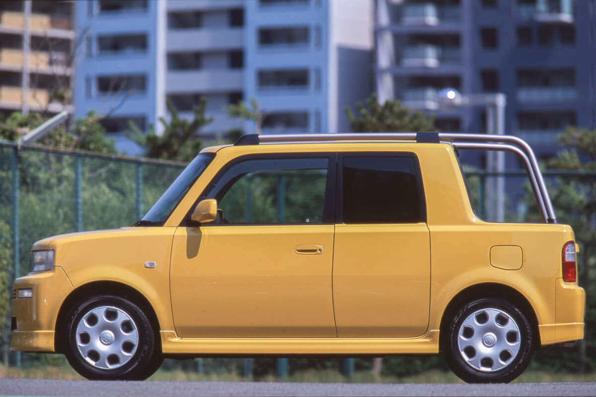 【画像ギャラリー】トヨタ「bBオープンデッキ」はベース車プラス10万円のバーゲンプライスだった！ アウトドアブームの今こそ欲しい1台でした ...