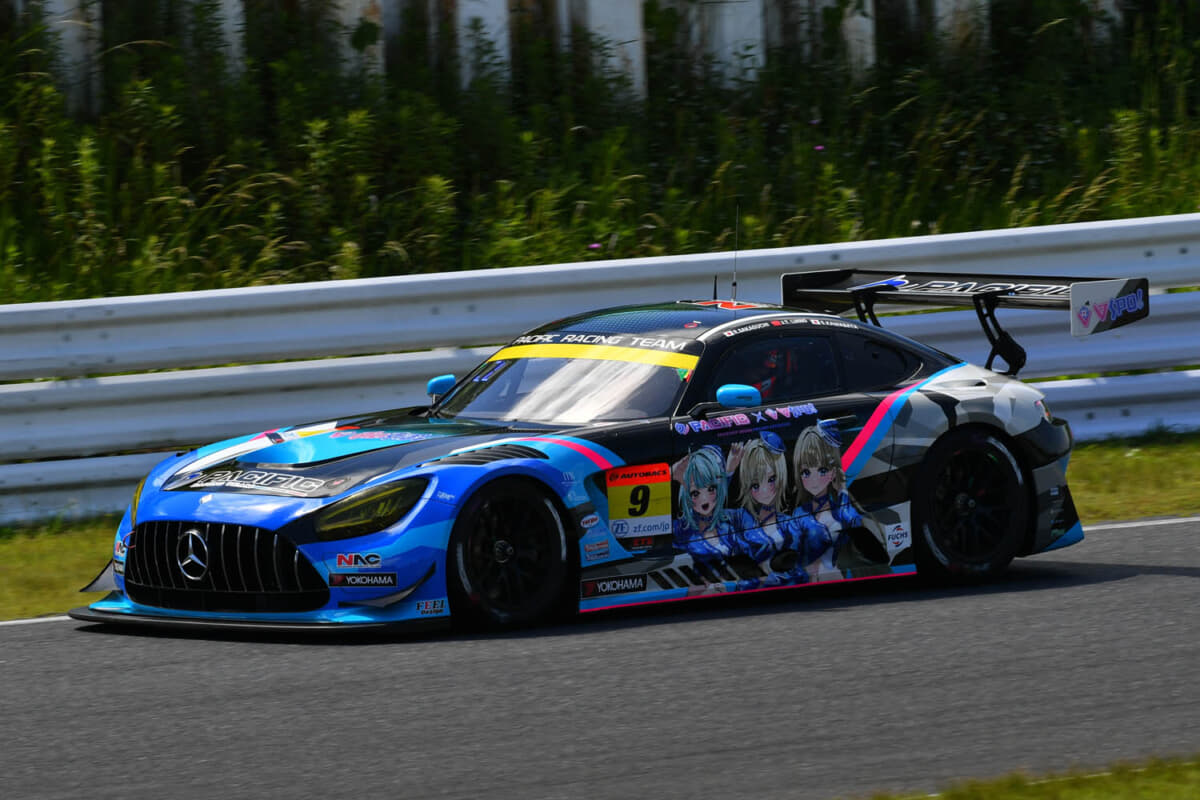 【画像ギャラリー】常にチーム体制を一新して挑戦し続ける「PACIFIC RACING TEAM」は、「PACIFIC ぶいすぽっ NAC ...