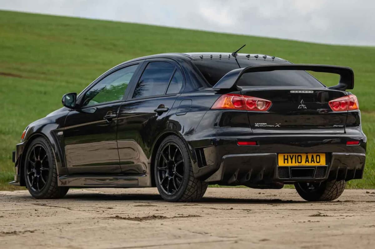 【画像ギャラリー】たった35台のみ生産された三菱「ランサーエボリューションX FQ-400」のワンオーナーカーが登場！ 相場は1000万円 ...