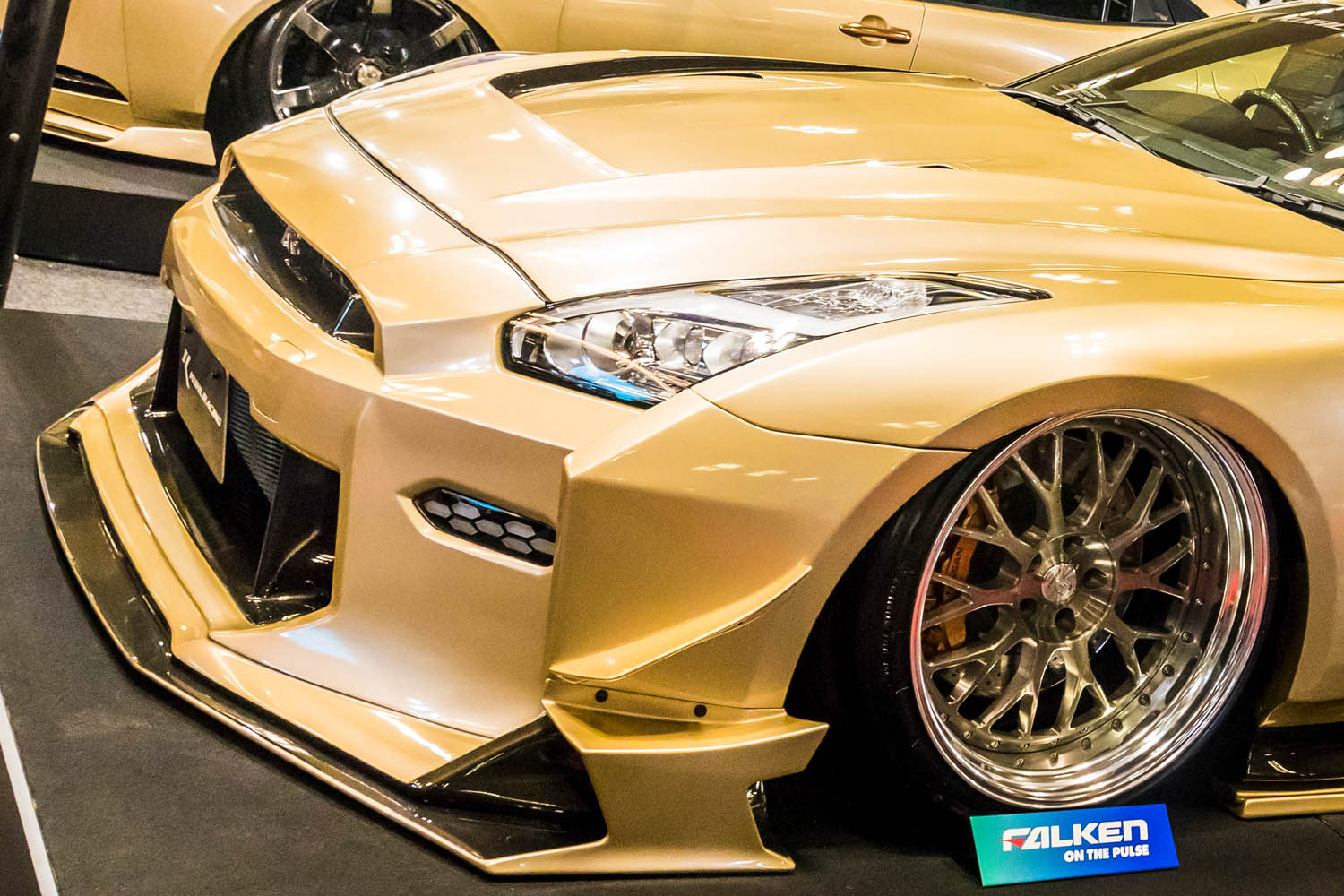 日産R35「GT-R」全年式を最新・過激スタイルにアップデート可能！ 片側30ミリワイドのKUHL JAPANのボディキットとは | AUTO ...