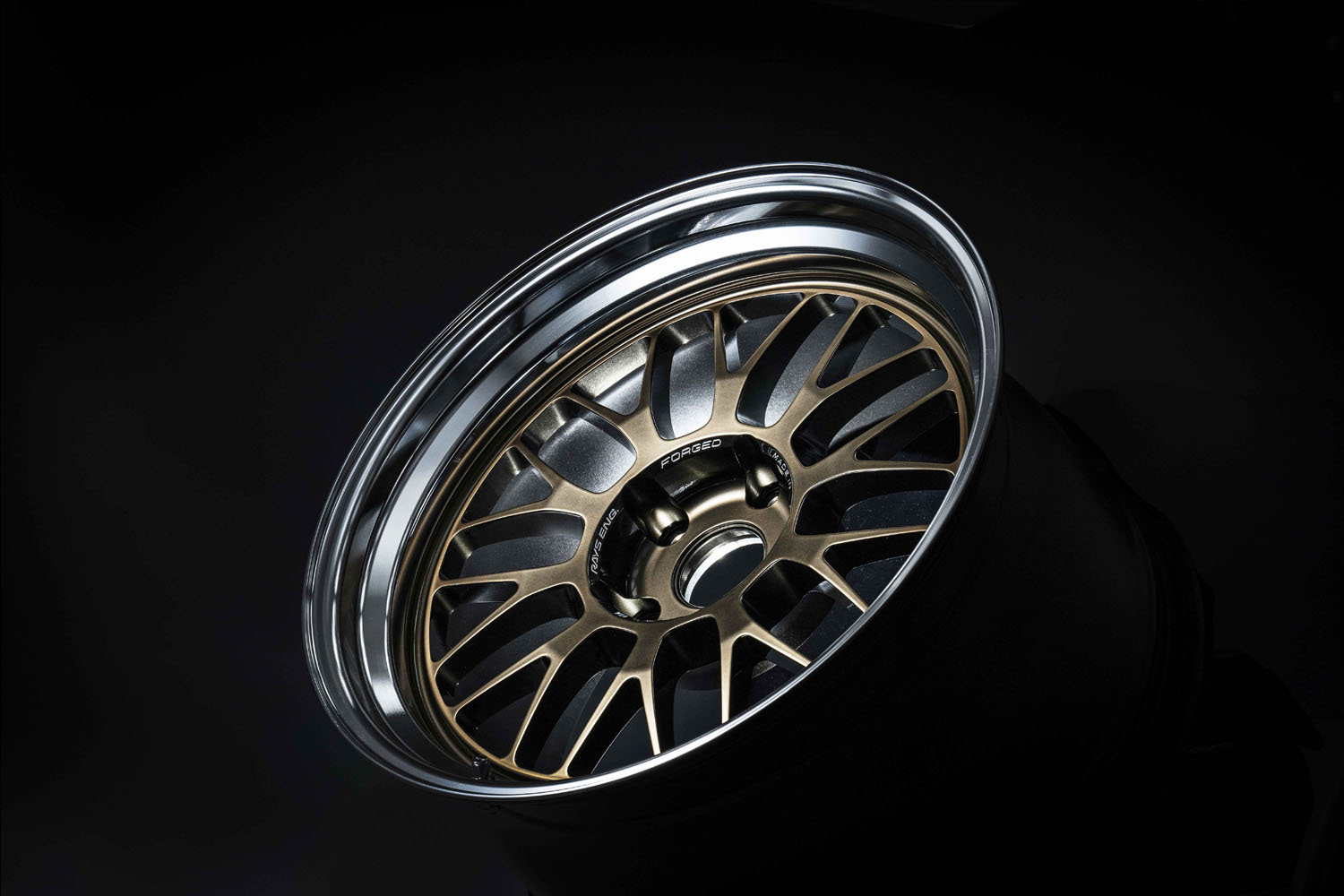 「RAYS」の名作を受け継ぐ「21A」＆「21C」の限定カラー「spec-SR」が発売中！ 第2世代「GT-R」との相性もバツグンです | AUTO MESSE WEB（オートメッセウェブ ...